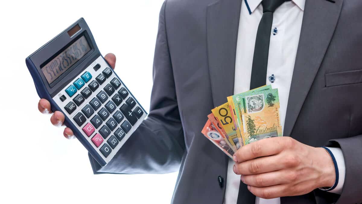 How much do I need to invest in ASX shares to earn $100 per week in ...